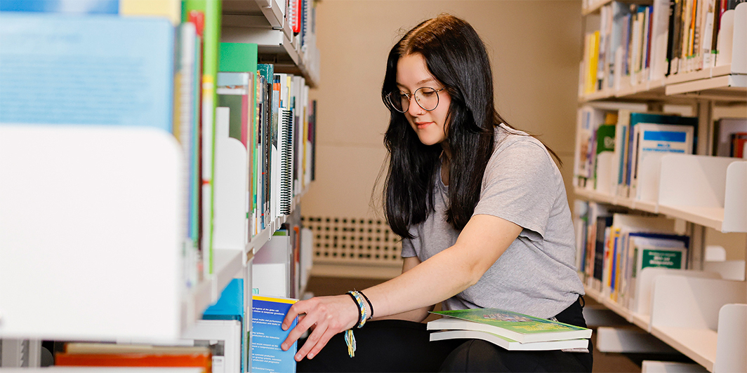 Deine Lehre als Fachfrau*Fachmann Information und Dokumentation EFZ | BFH