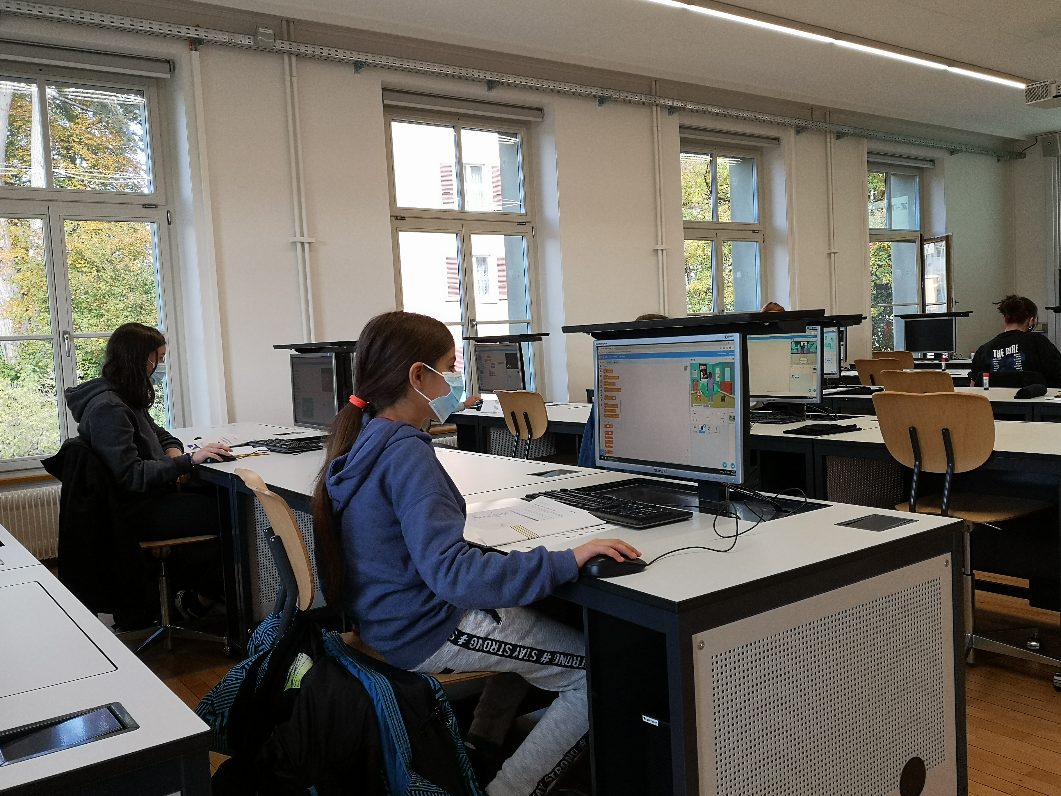 Coding Club for Girls begeistert Mädchen für das Programmieren