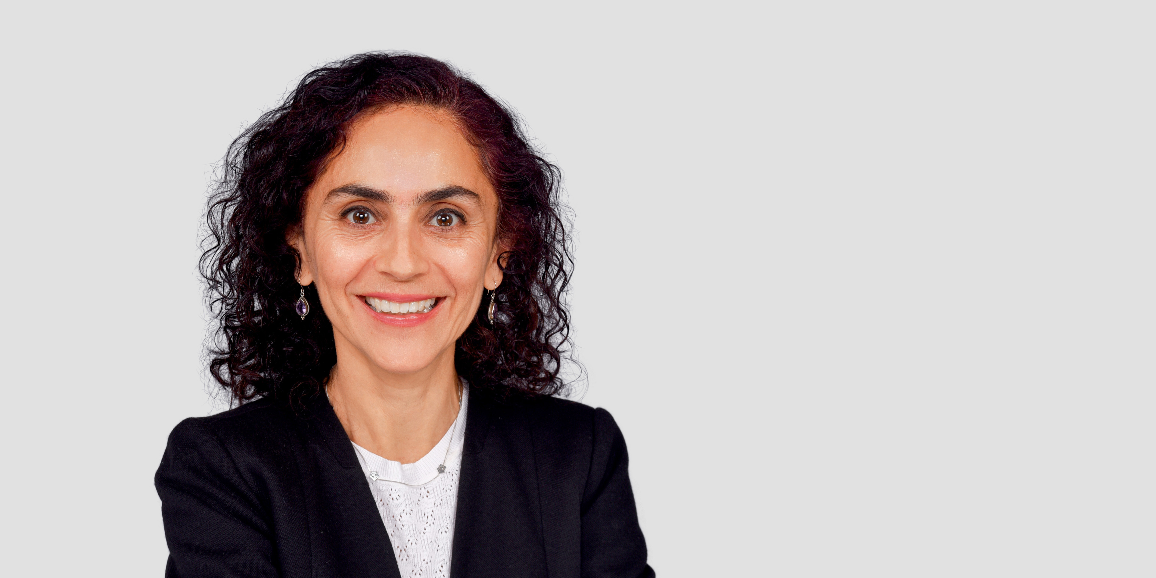 Dr. Erika Zarate Torres